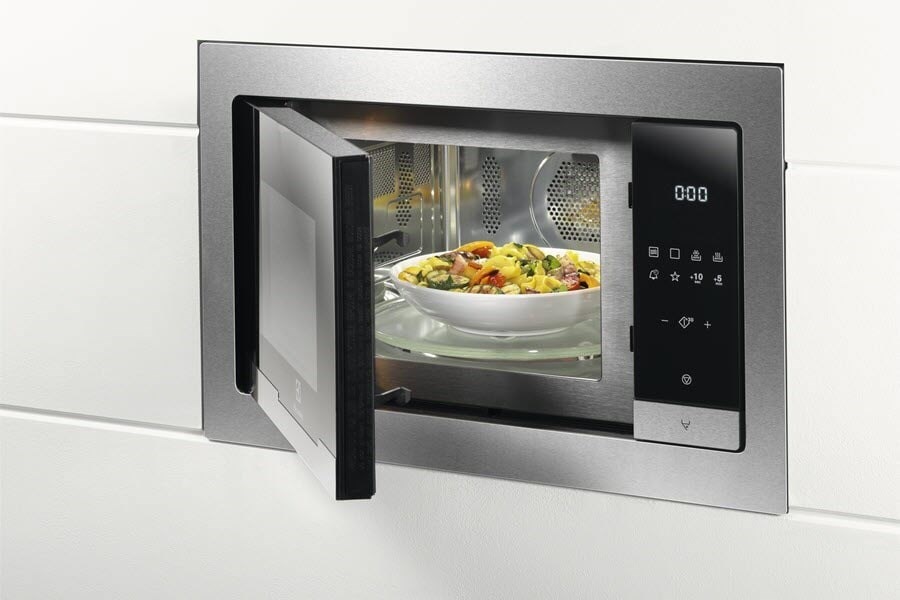 How to use a microwave oven effectively and safely | Electrolux Thailand