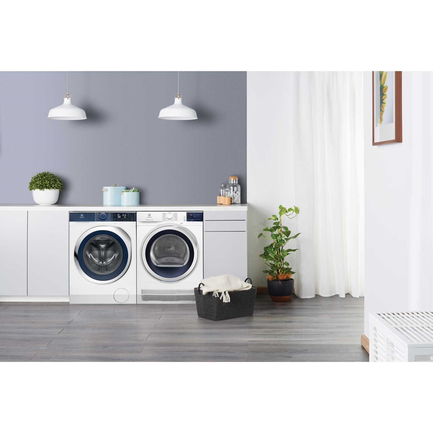เครื่องอบผ้าระบบควบแน่น ความจุ 8 กก. รุ่น EDC804CEWA | Electrolux Thailand