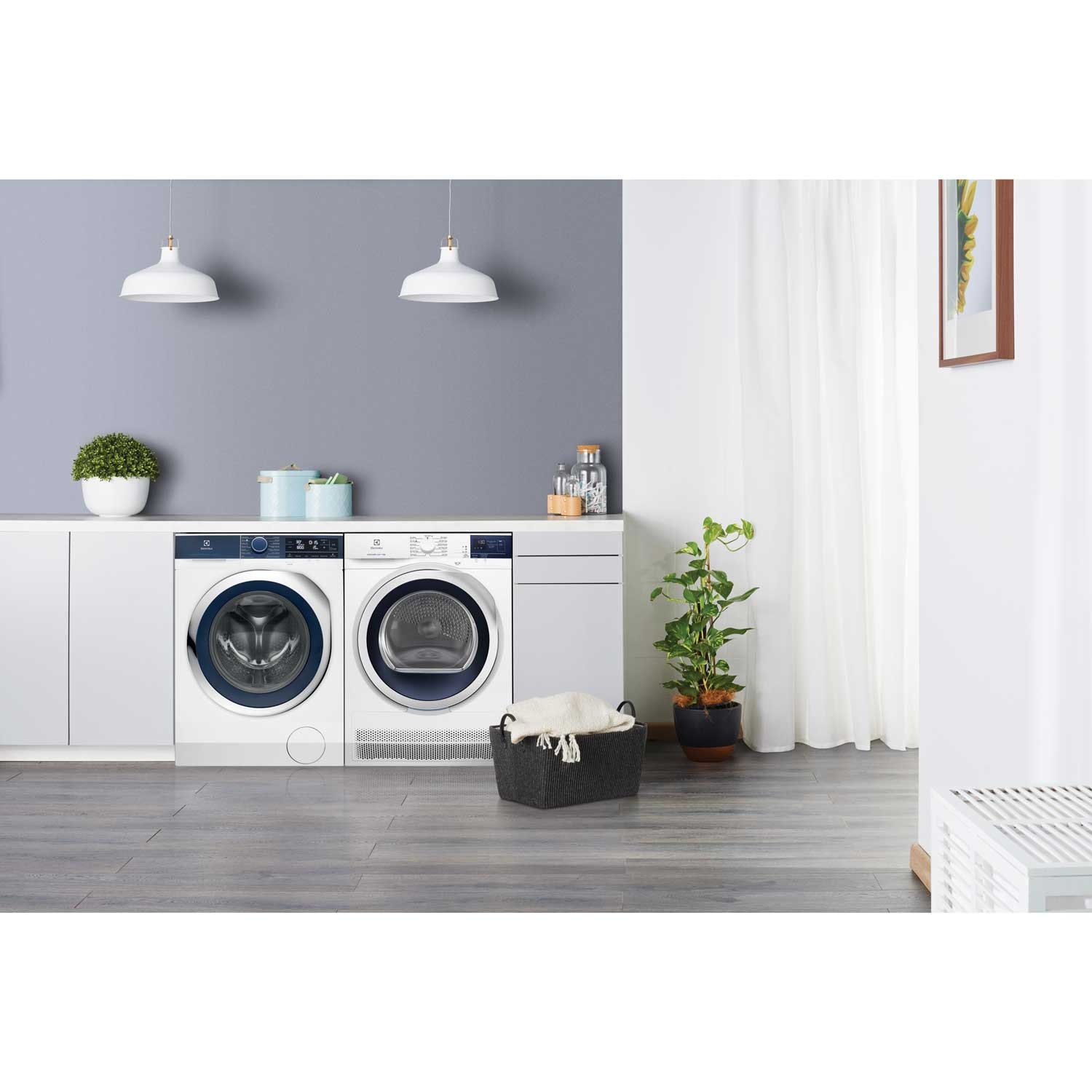 เครื่องอบผ้าระบบควบแน่น ความจุ 8 กก. รุ่น EDC804CEWA | Electrolux Thailand