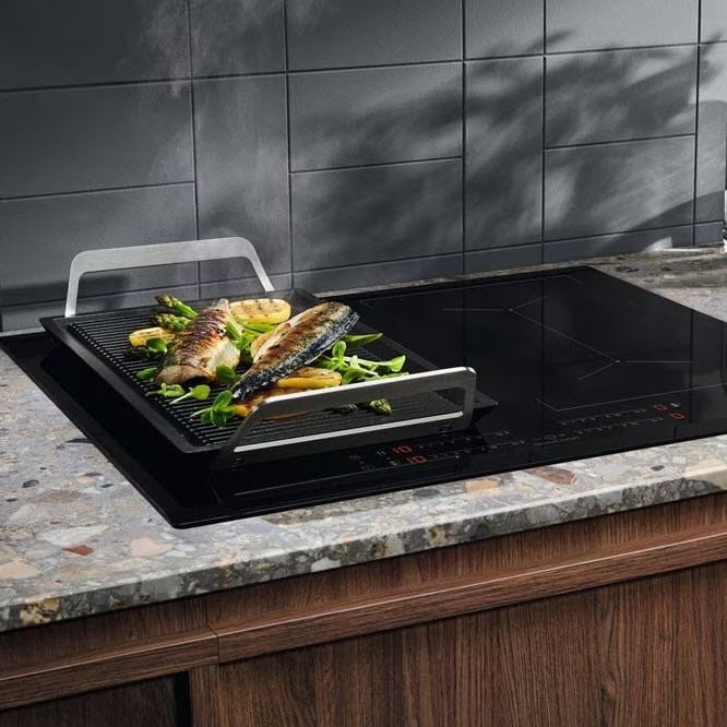 Energy-efficient induction hobs for home and condo uses | Electrolux ...