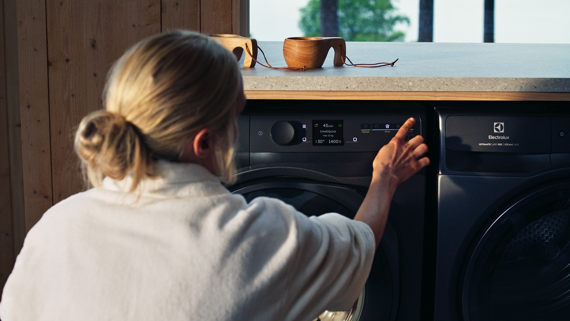 Discover the new Electrolux UltimateCare III laundry series ...